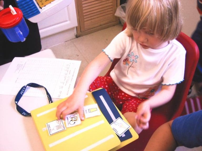 Mieux connaître le PECS - Enfant différent